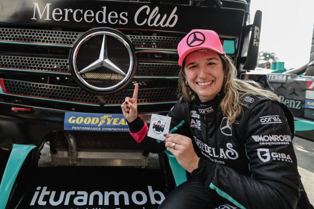 Bia Figueiredo estabelece marca histórica no automobilismo