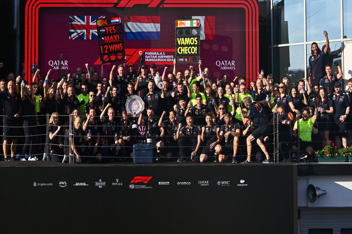 Red Bull bate recorde histórico na Fórmula 1