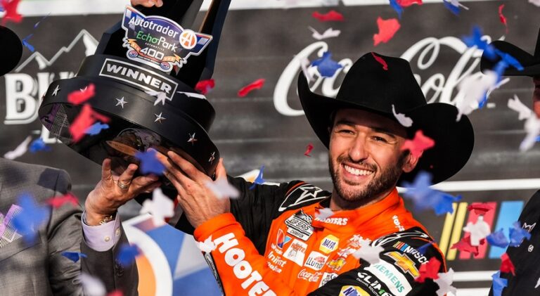 Chase Elliott vence prova caótica da Nascar Cup no Texas